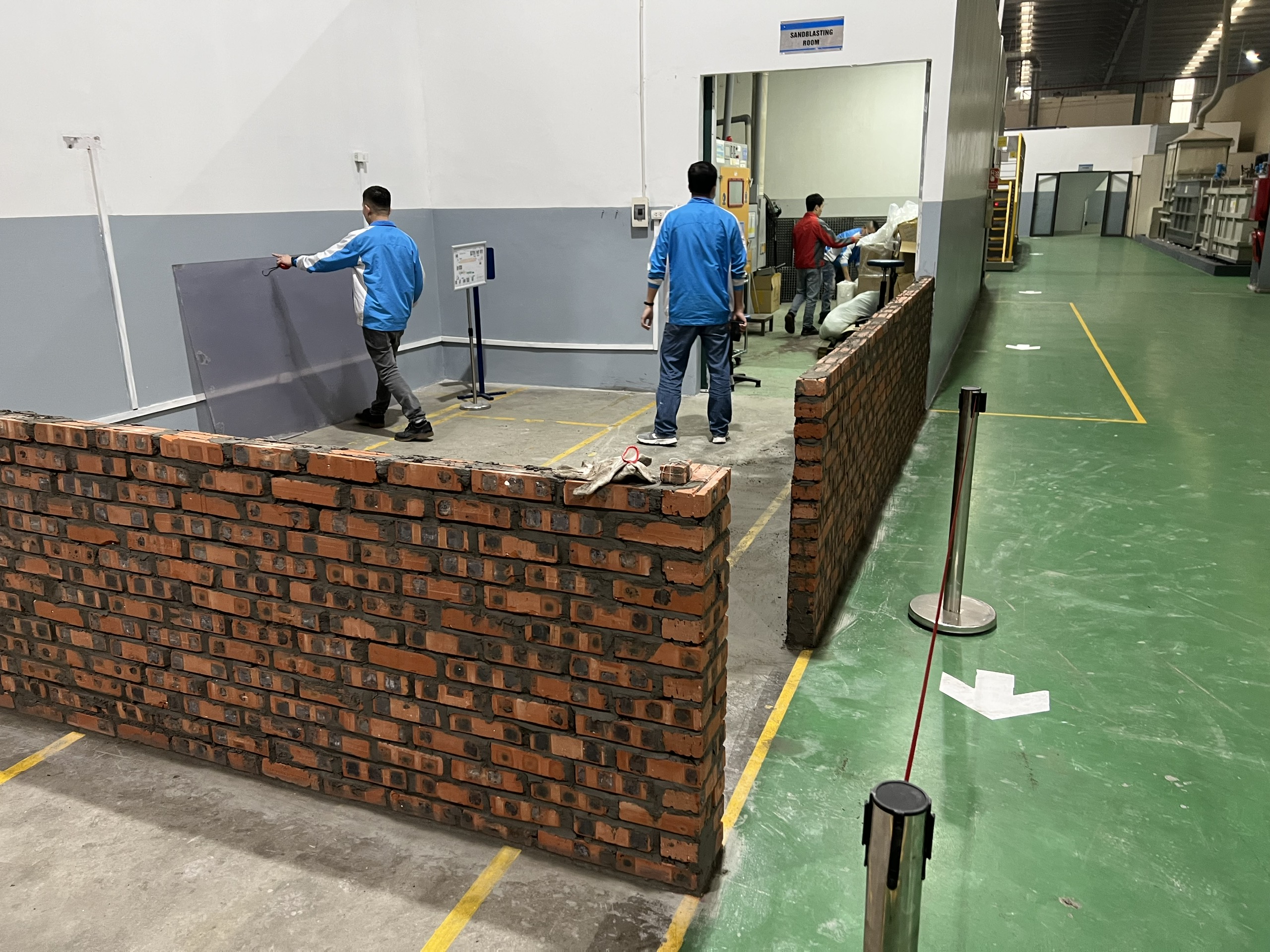 Xây Dựng Mới Phòng Thí Nghiệm Trong Nhà Máy Interpex - Công Ty TNHH Kỹ ...